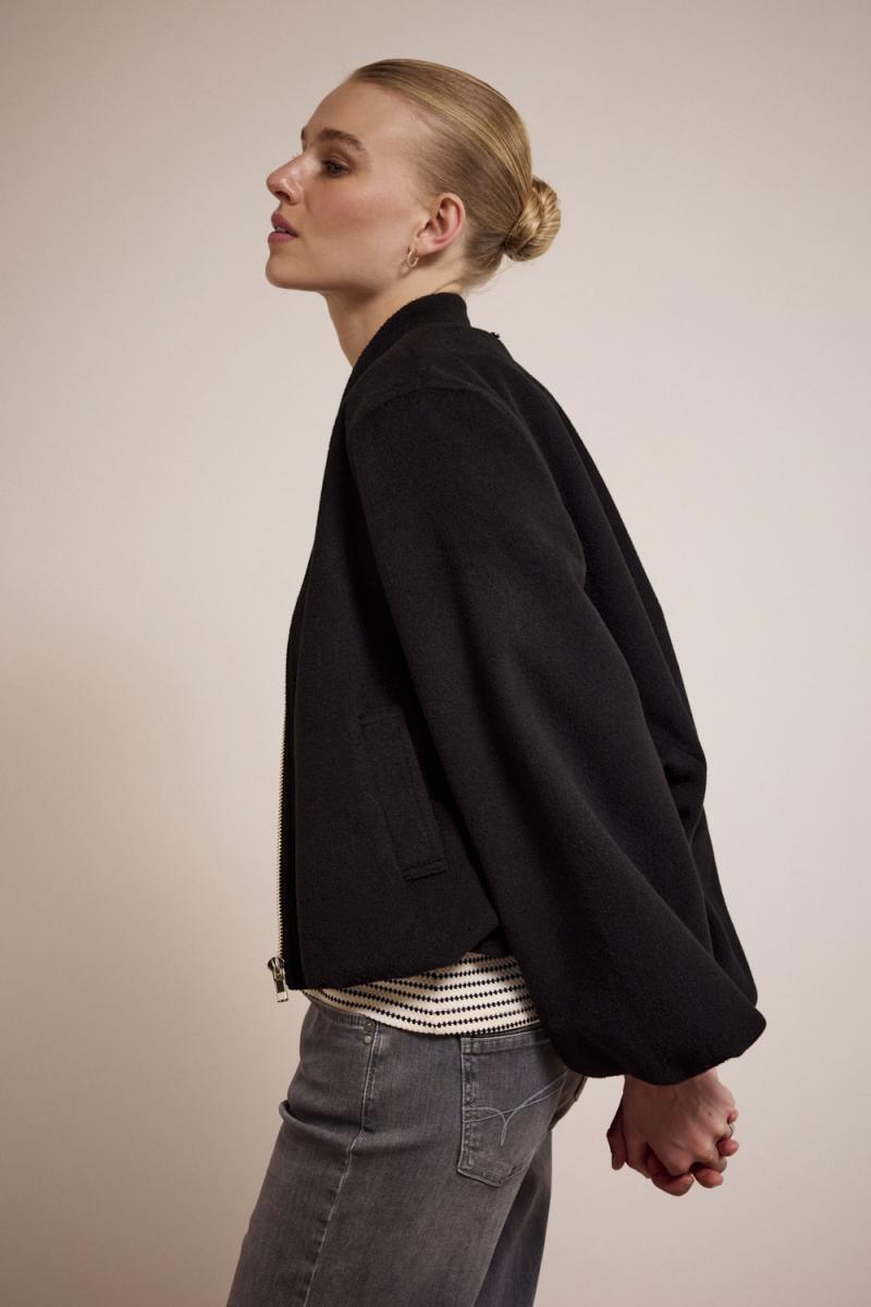 Balloon-Shaped Bomber Jacket - Botmode